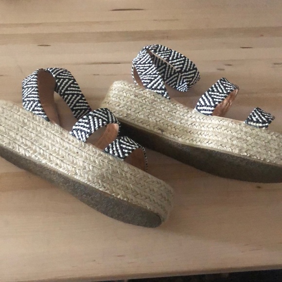 Liliana | Shoes | Zebra Platform Sandal | Poshmark